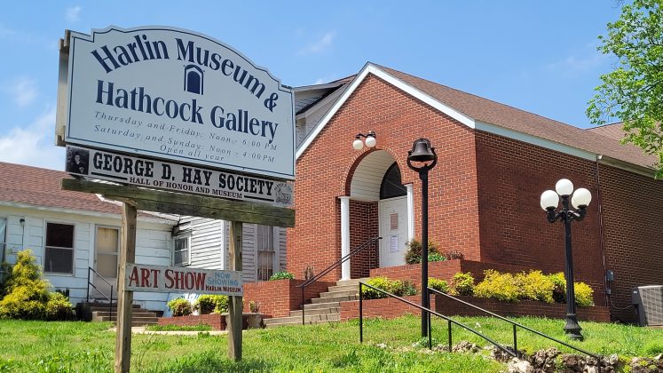 The Harlin Museum Announces a Tipsy Easel Event - Ozark Radio News